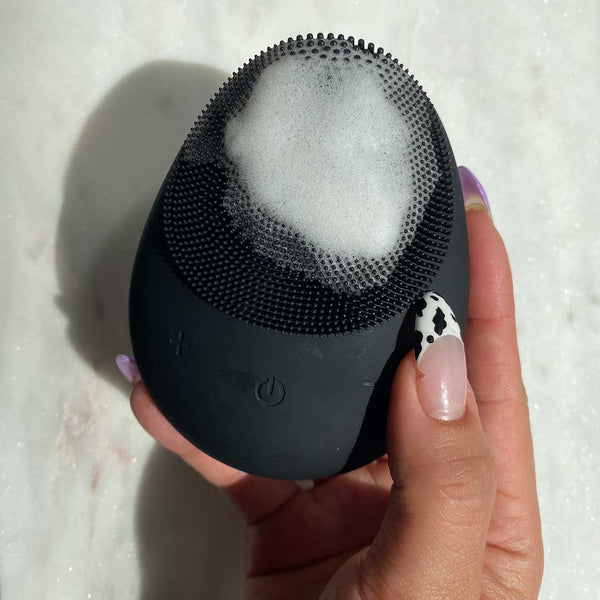 Isla Rechargeable Sonic Facial Cleansing Brush | Fancii – Fancii & Co.